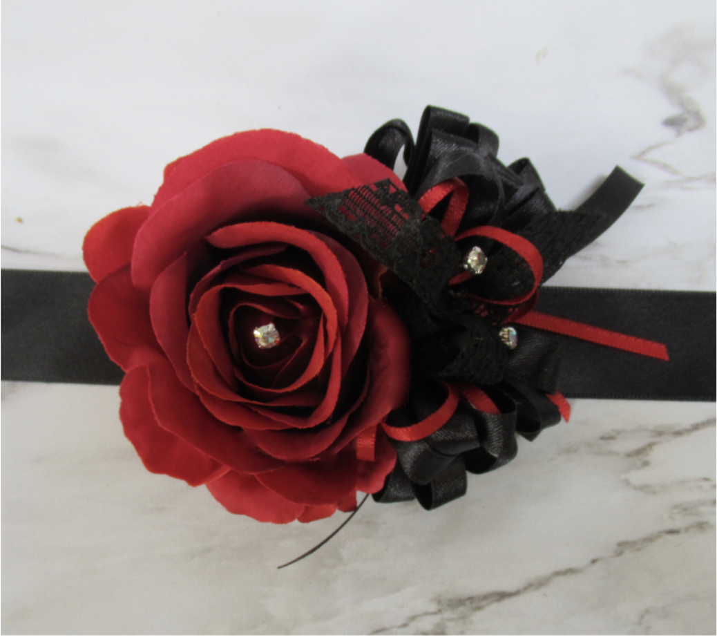 The Floral Touch UK.com | Wrist Corsages | Prom Corsage | Wrist Corsage ...