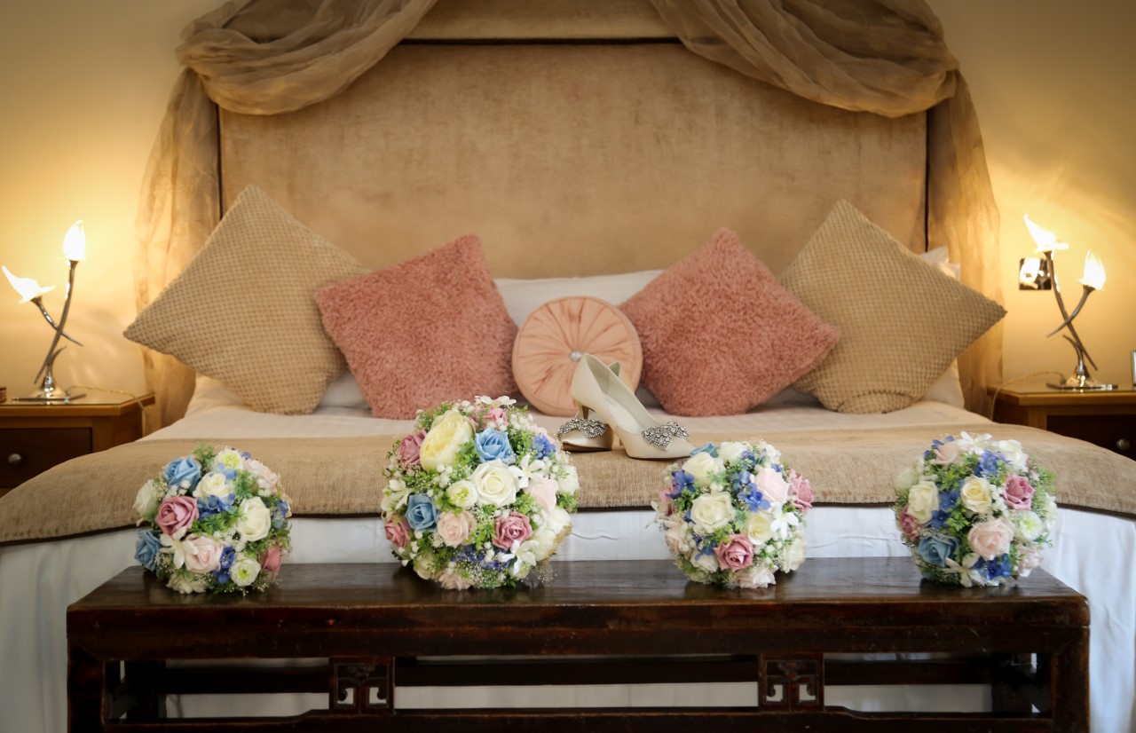 THE FLORAL TOUCH UK | Silk Wedding Flowers | Silk Bouquets