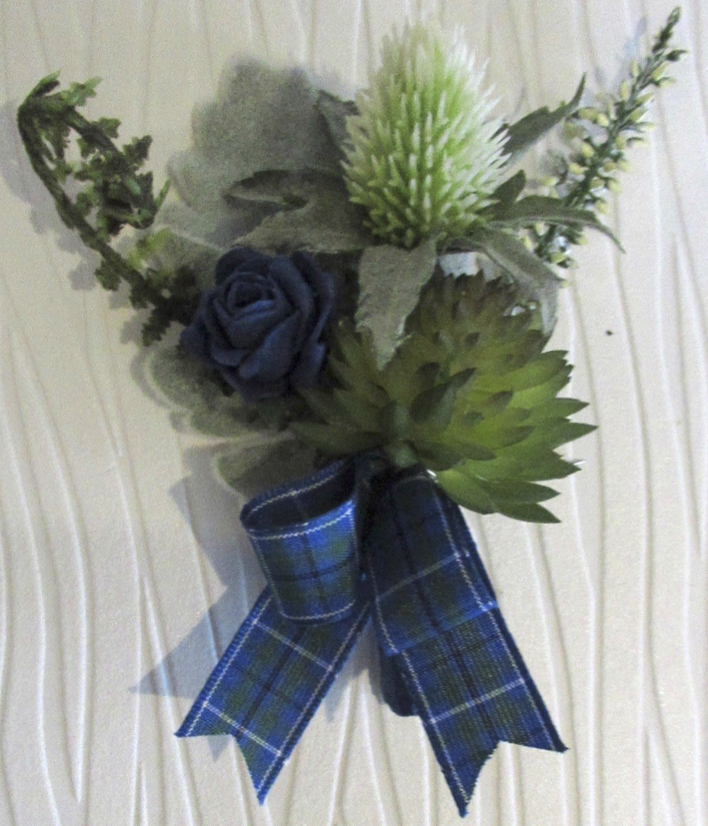 Scottish Design Buttonholes | Real Touch Buttonholes | Silk Buttonholes ...